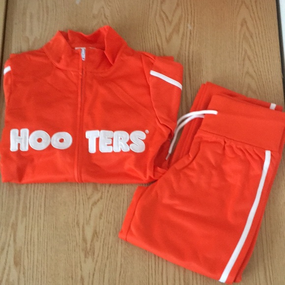 Hooters | Pants & Jumpsuits | New Rare Vintage Hooters Girl Uniform ...